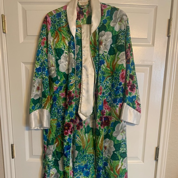 Victoria's Secret | Intimates & Sleepwear | Victorias Secret Ladies ...